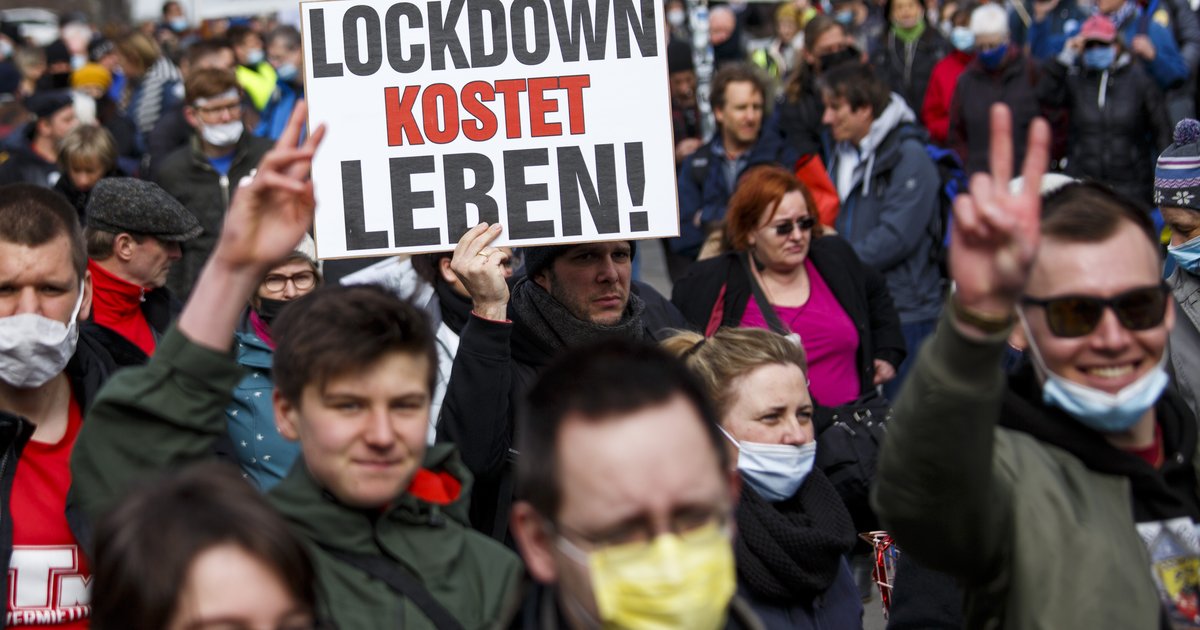 Journalists continuously targeted at anti-COVID-19 protests - Civicus ...