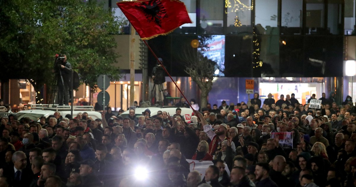 Protests led by former Democratic Party leader turn violent - Civicus ...